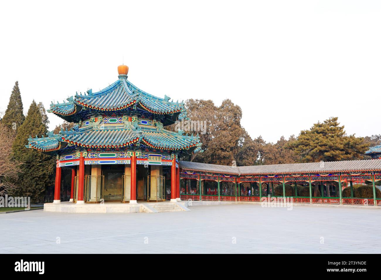 Eight pillar pavilion hi-res stock photography and images - Alamy