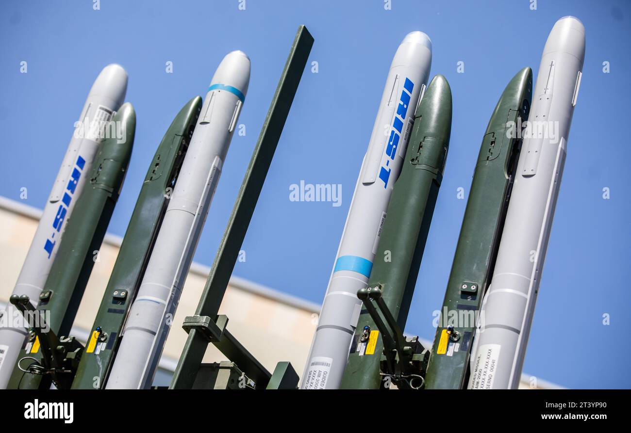 Iris t air defense system hi-res stock photography and images - Alamy