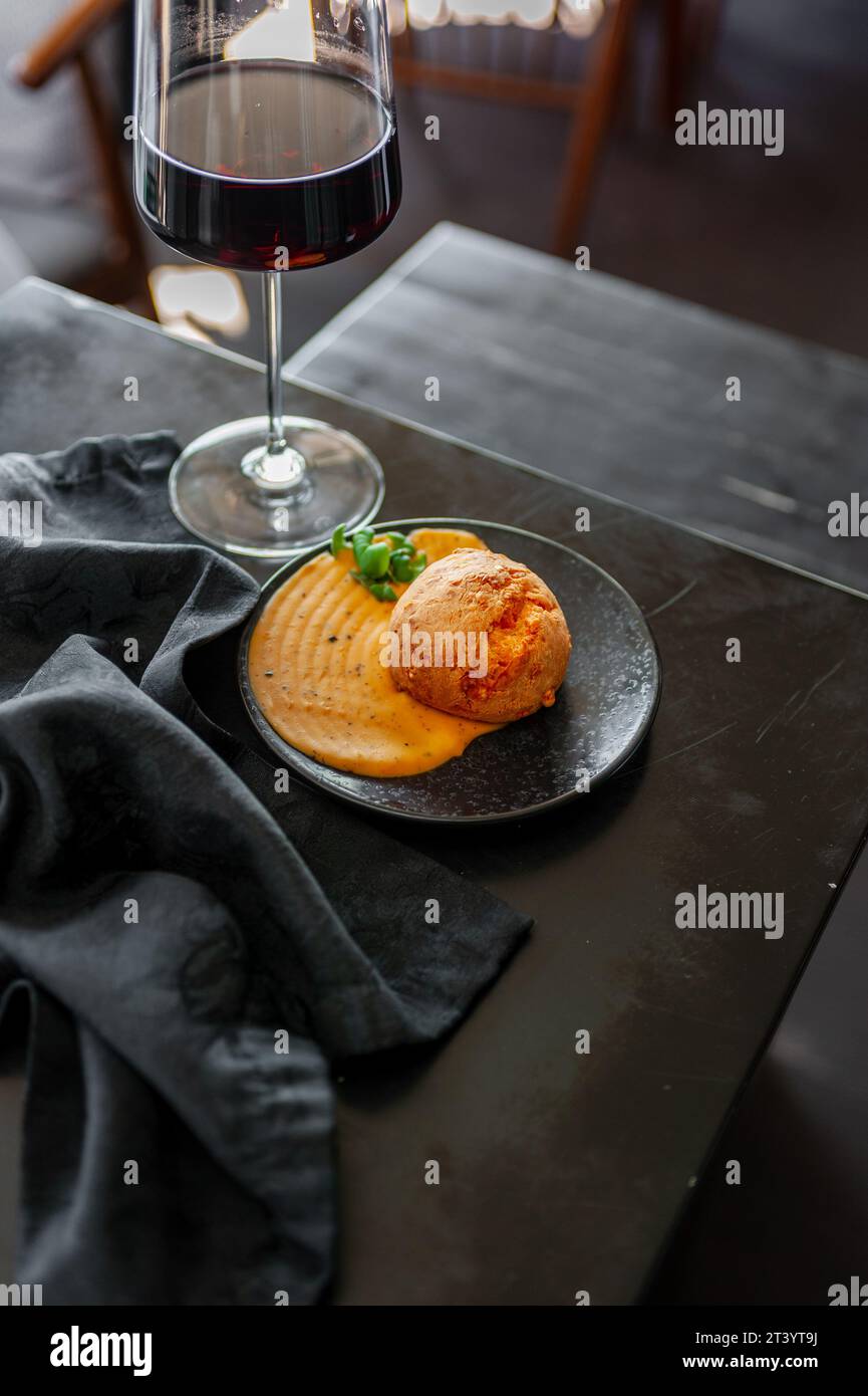 Bow de queujo cheese bun with truffle paste and cheddar cheese Stock ...