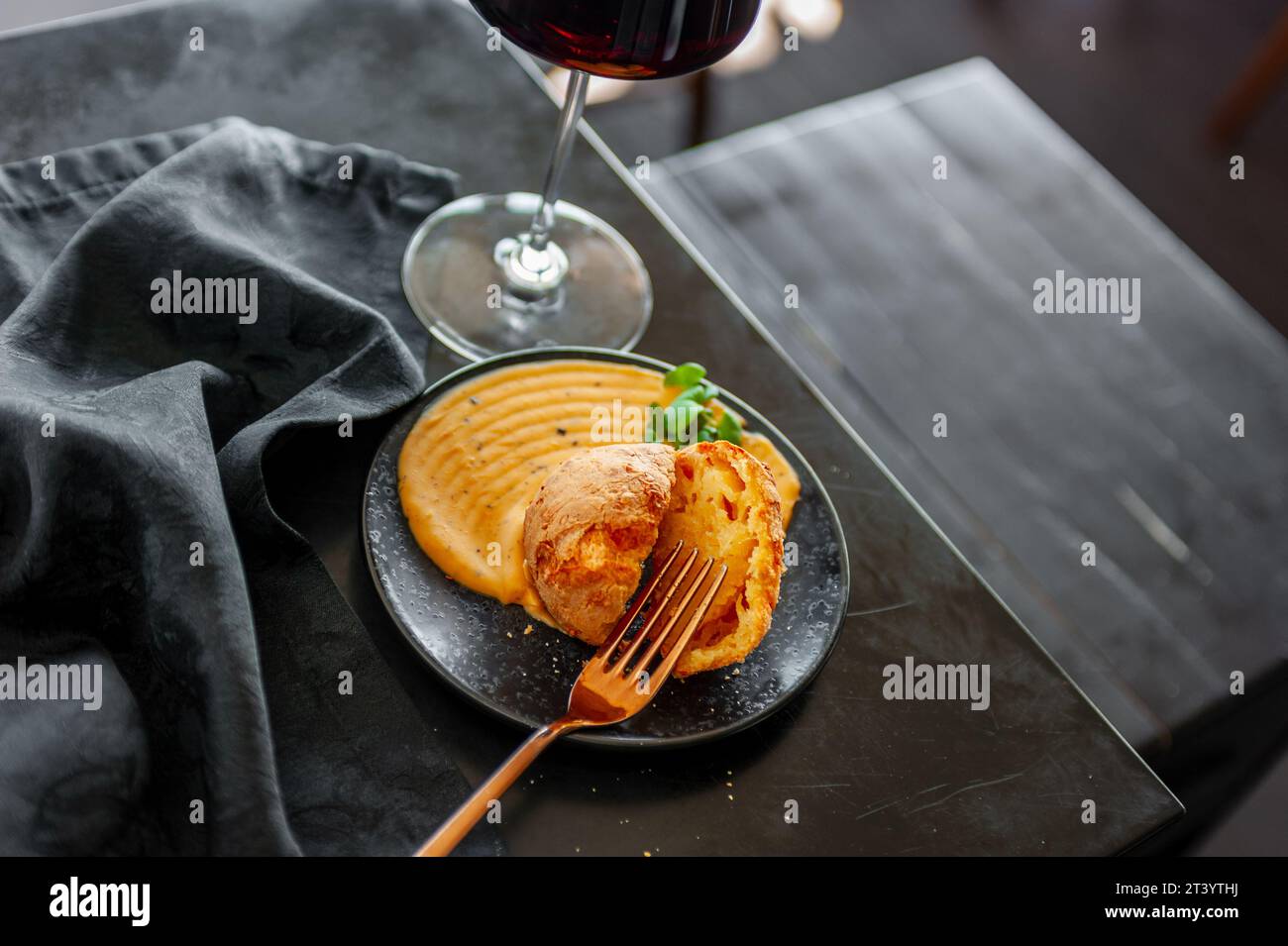 Bow de queujo cheese bun with truffle paste and cheddar cheese Stock ...