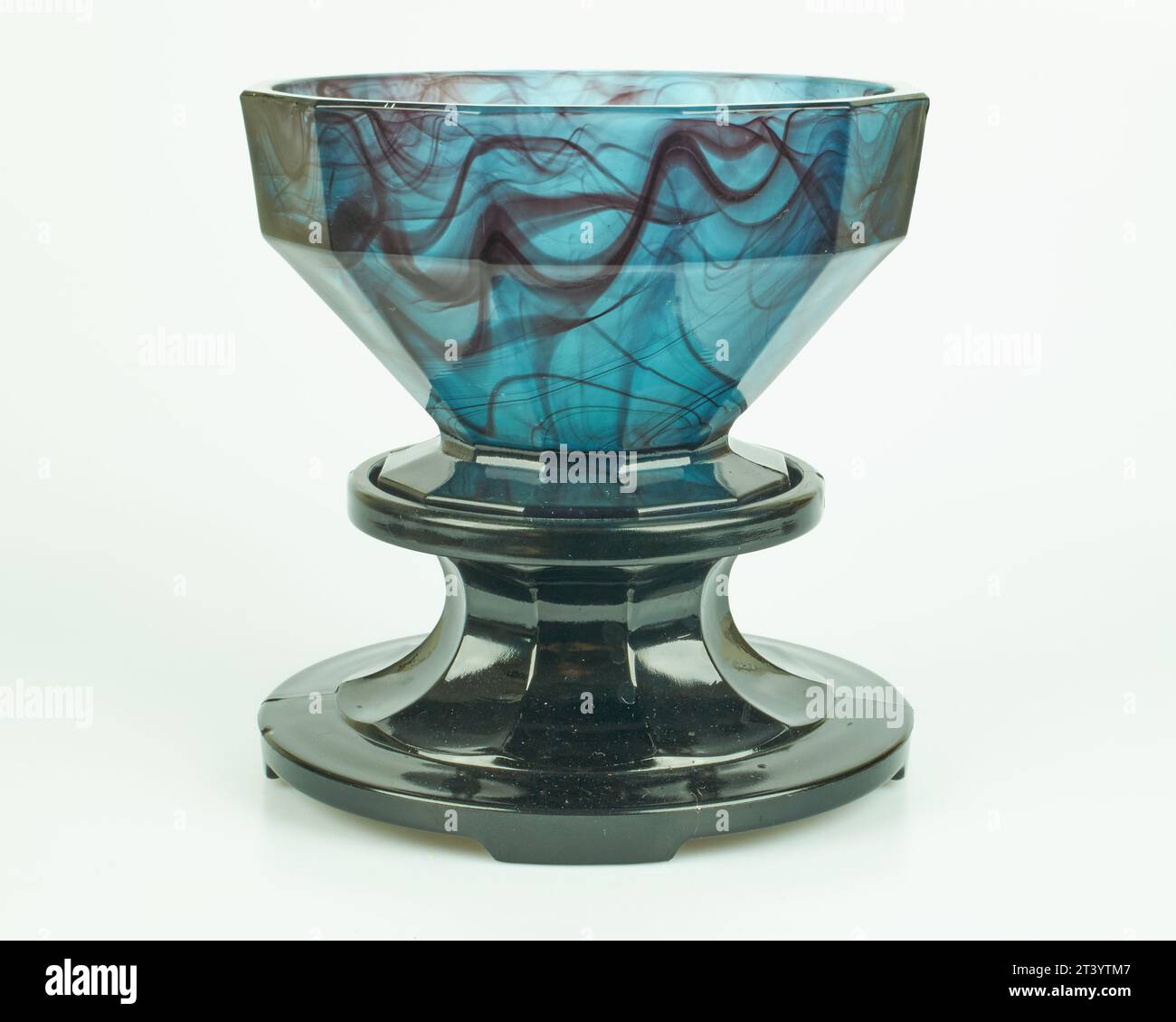 Vintage 1930s Art Deco Davidson blue cloud glass bowl and stand Stock ...