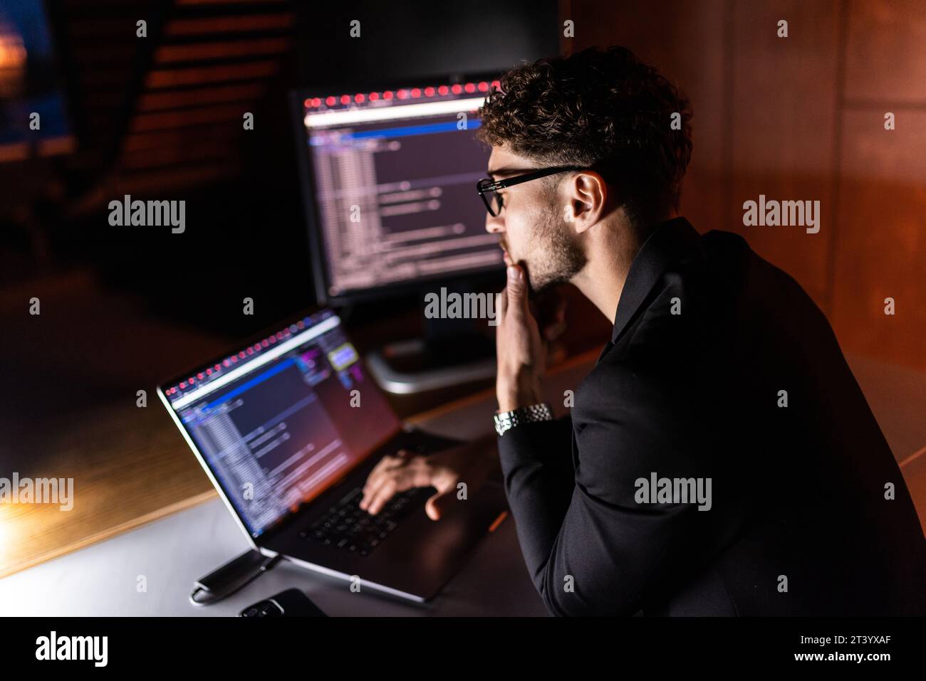 Cybersecurity expert hi-res stock photography and images - Alamy