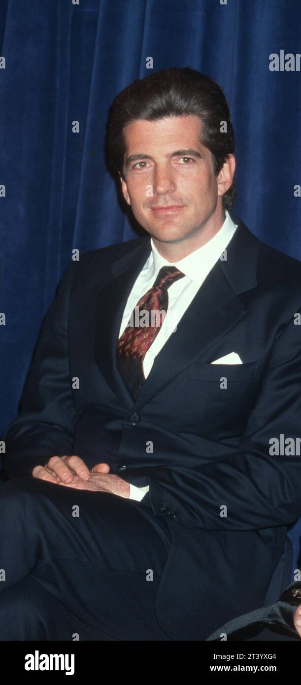 John kennedy jr 1999 hi-res stock photography and images - Alamy