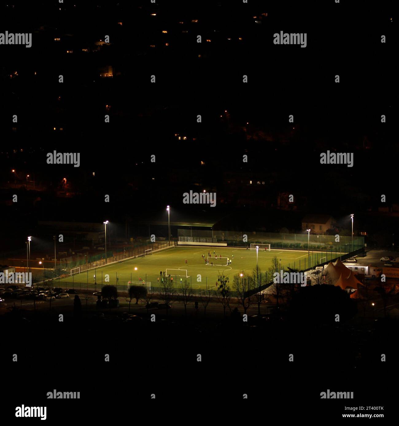 Soccer field at night hi-res stock photography and images - Alamy