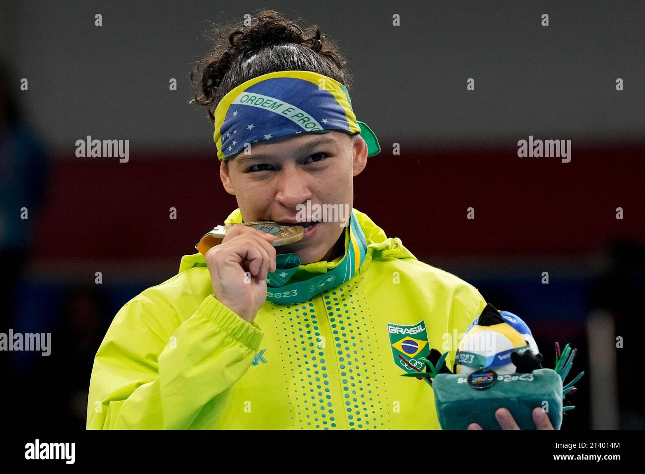 Brazil's Beatriz Soares poses on the podium of the women's boxing 60kg ...