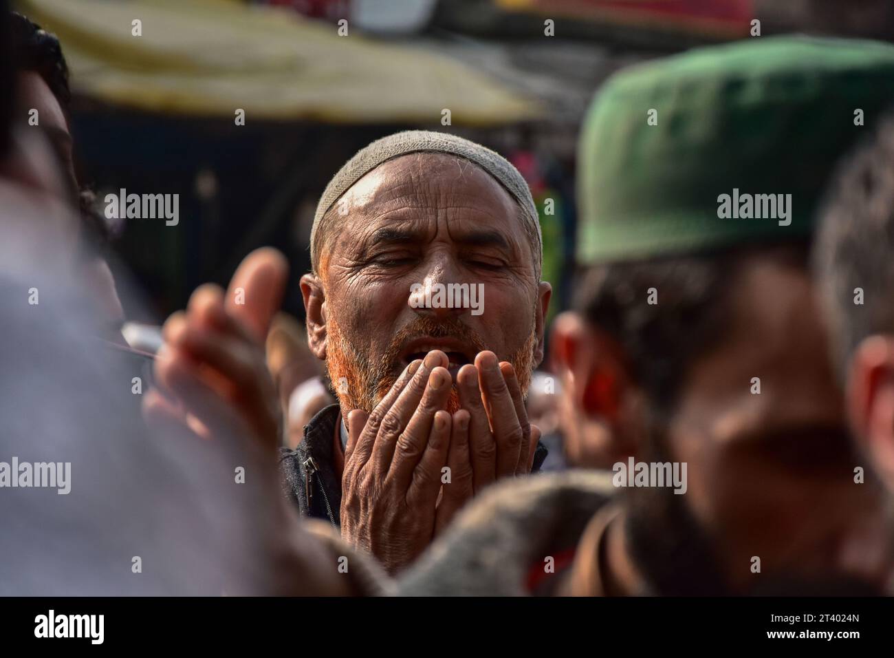 Srinagar, India. 27th Oct, 2023. A Kashmiri Muslim devotee prays during ...