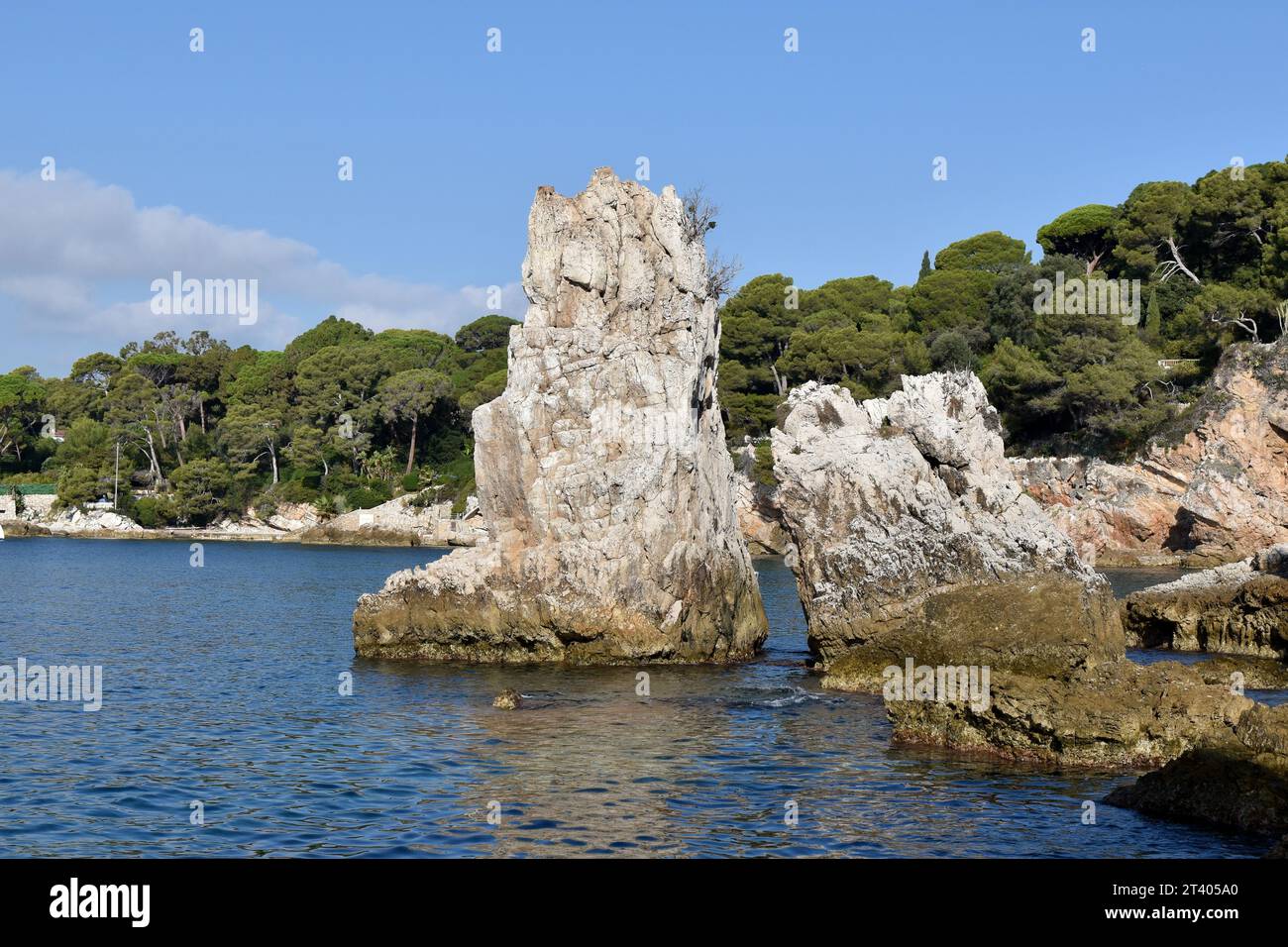 France, french riviera, Cap d'Antibes, rock spurs in the billionares ...