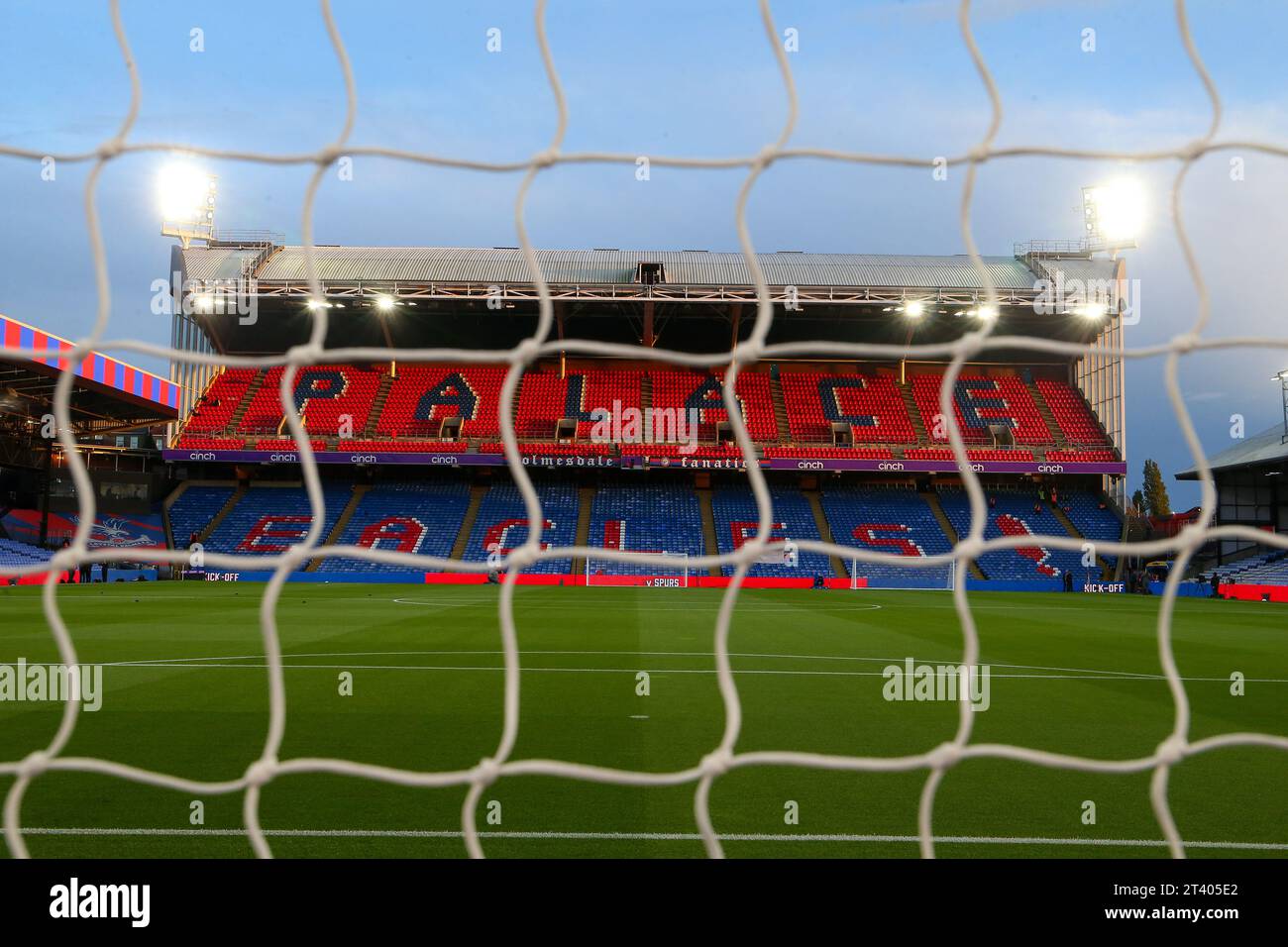 Selhurst Park, Selhurst, London, UK. 27th Oct, 2023. Premier League ...