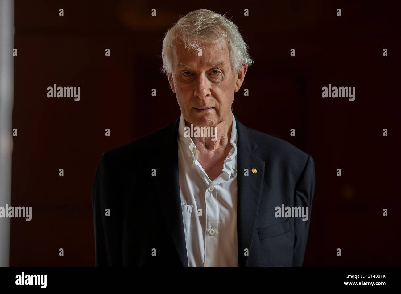 Dhaka, Bangladesh. 27th Oct, 2023. Sir Richard John Roberts poses for ...