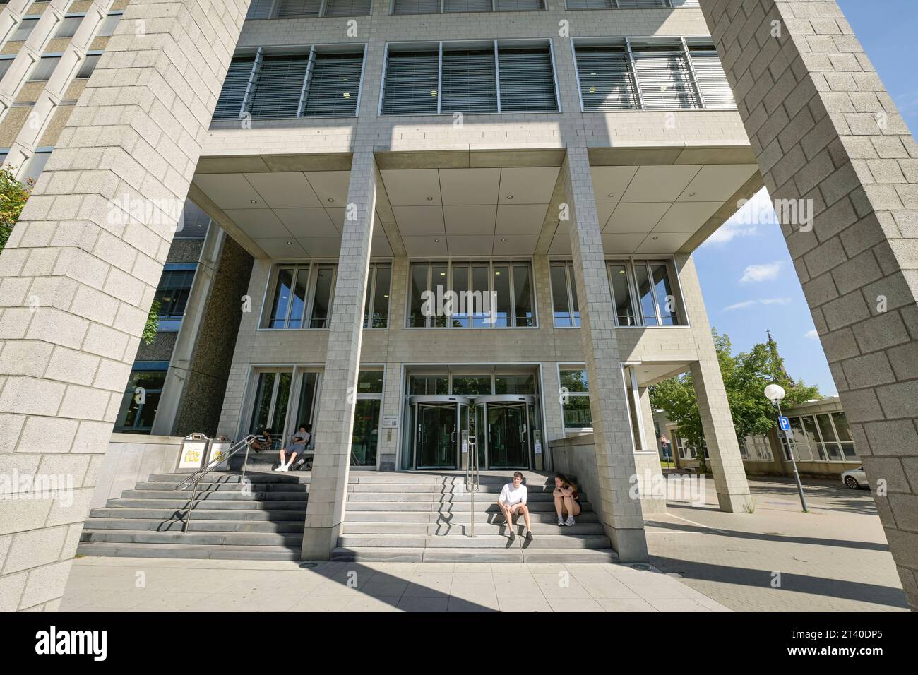 Karlsruhe institute of technology hi-res stock photography and images ...