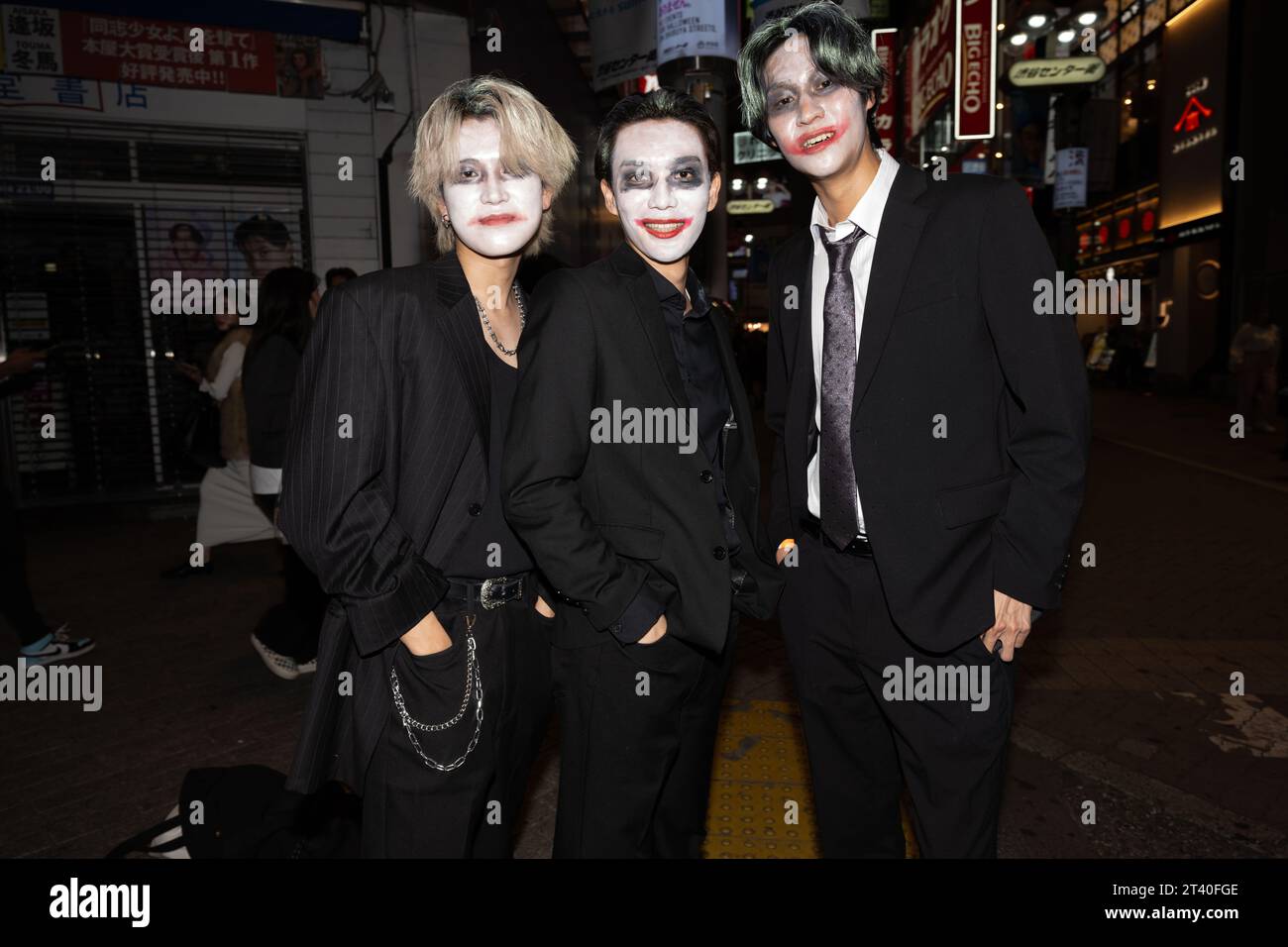 Tokyo, Japan. 27th Oct, 2023. Tokyoites dressed up as the Joker ...