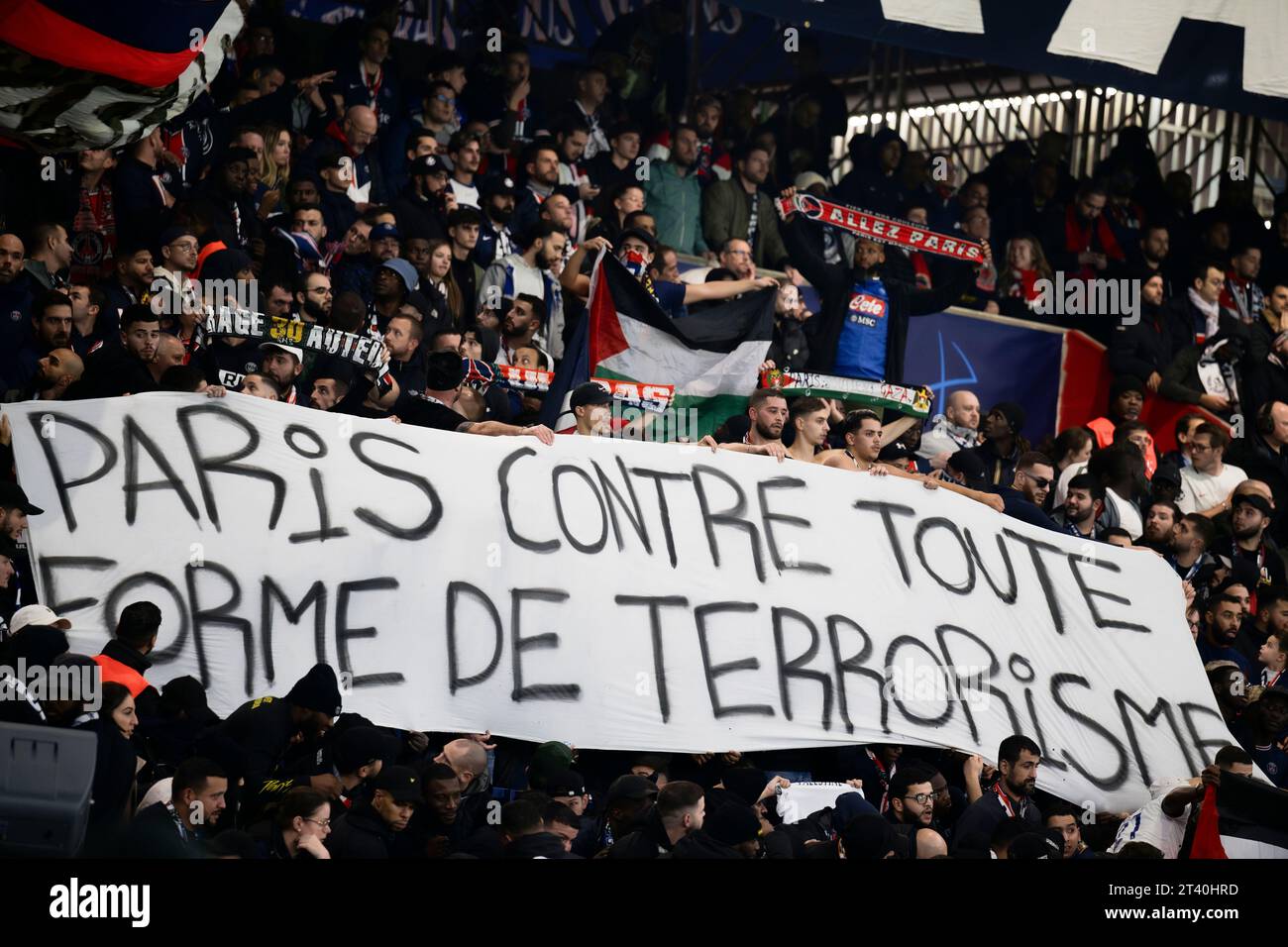 Football palestine flag hi-res stock photography and images - Alamy