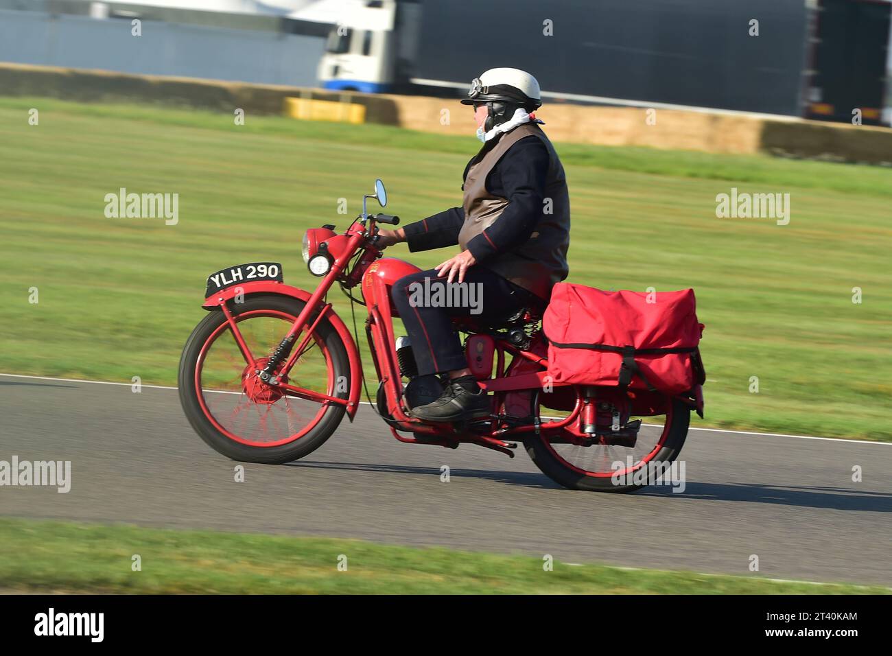 GPO BSA Bantam 125cc, Telegram Boy, Track Parade - Motorcycle ...