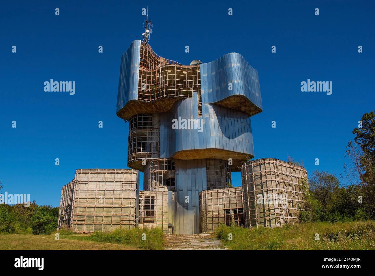 The derelict Yugoslav-era WW2 partisan Monument to the Uprising of ...