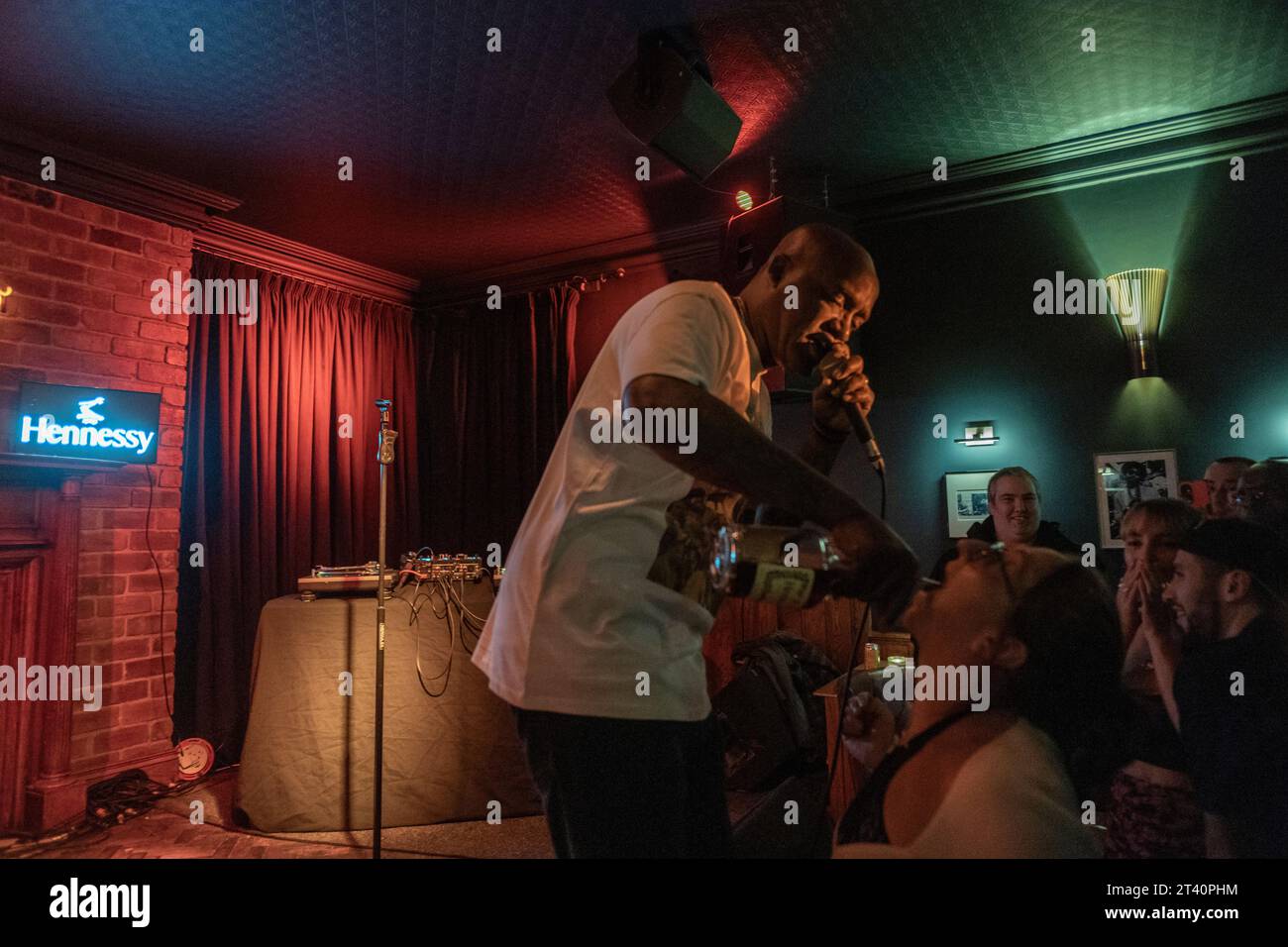 Leica 24mm f 2 8 elmarit m hi-res stock photography and images - Alamy