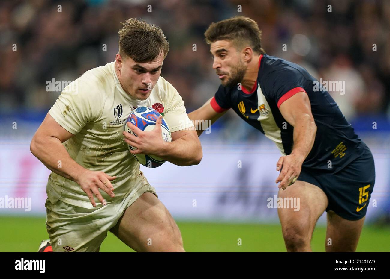 England’s Theo Dan breaks past Argentina’s Juan Cruz Mallia on his way ...