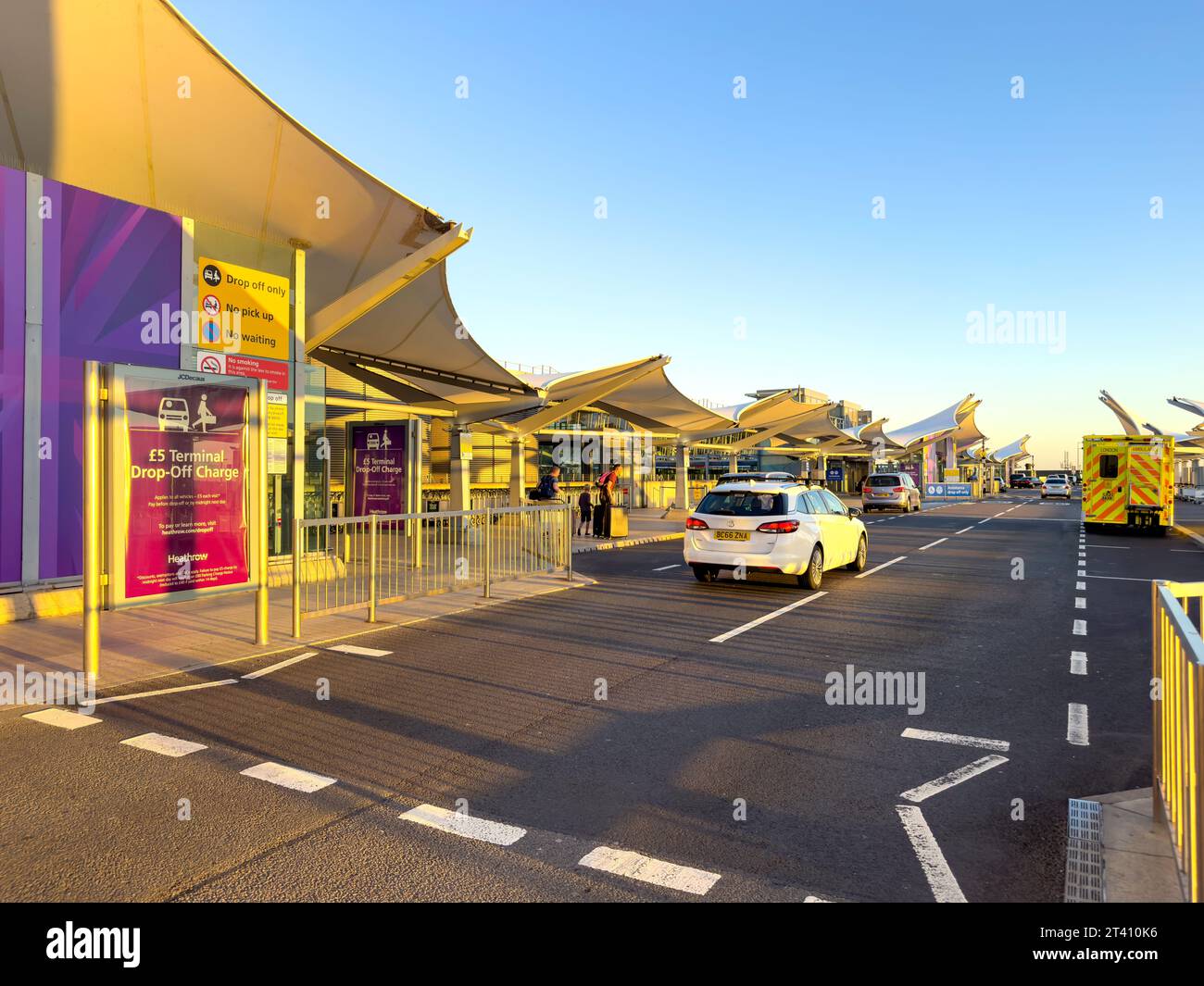 Departure level, Terminal 5, Heathrow Airport, London Borough of ...