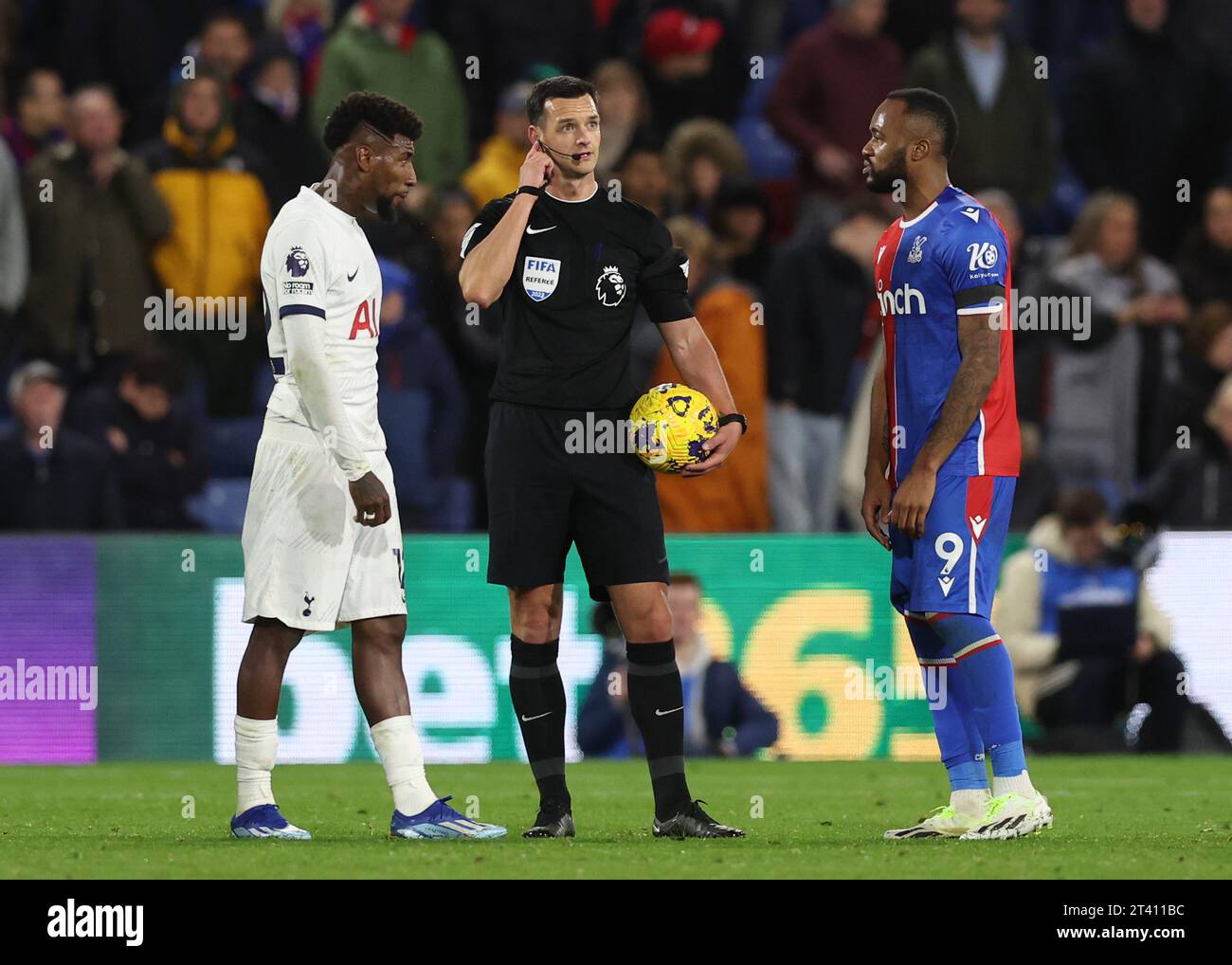 London, UK. 27th Oct, 2023. Referee Andy Madley waits for VAR to give ...