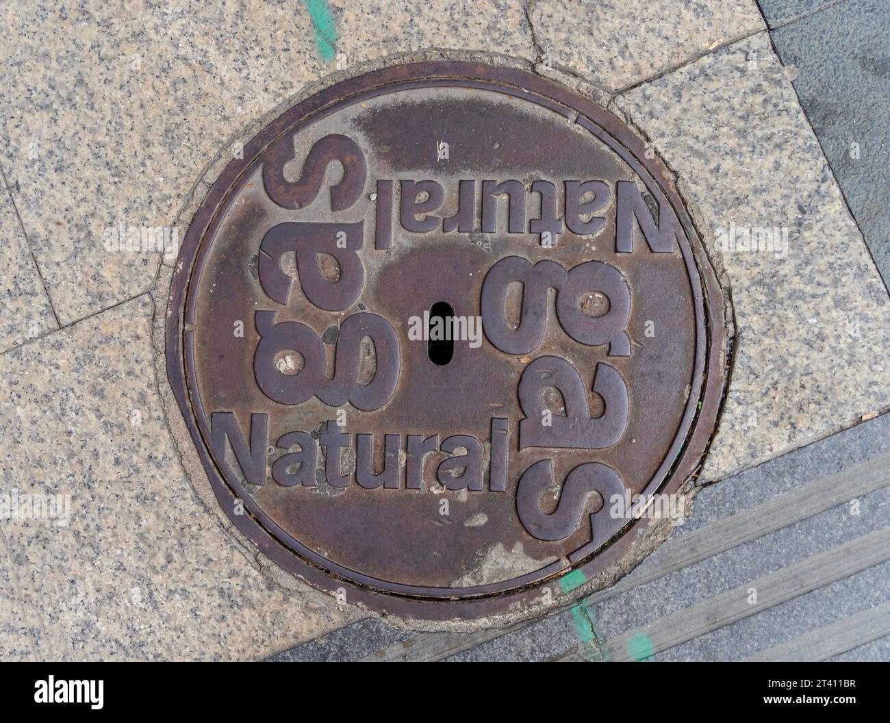 Madrid, USA. 2nd Nov, 2021. Madrid manhole cover on a busy street in ...