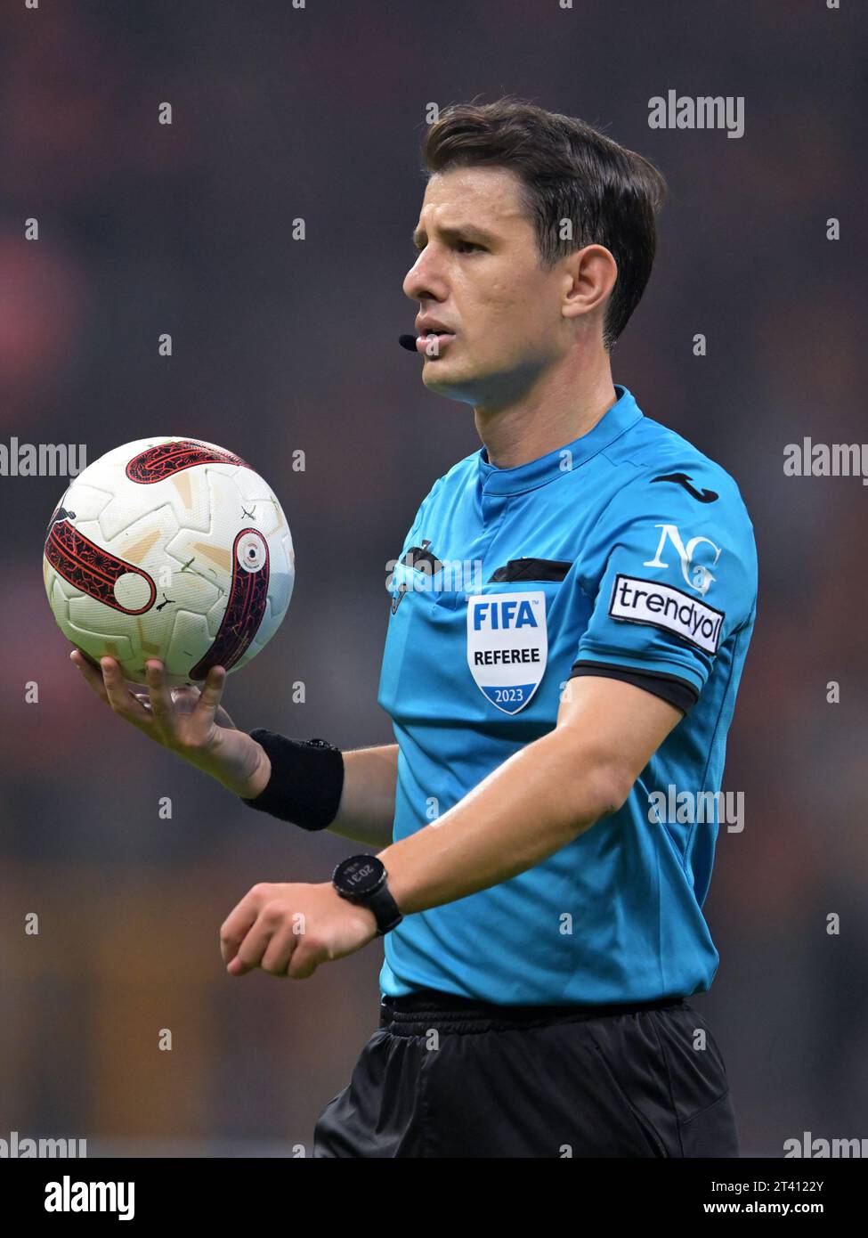 ISTANBUL - Referee Halil Umut Meler during the Turkish Super Lig match ...