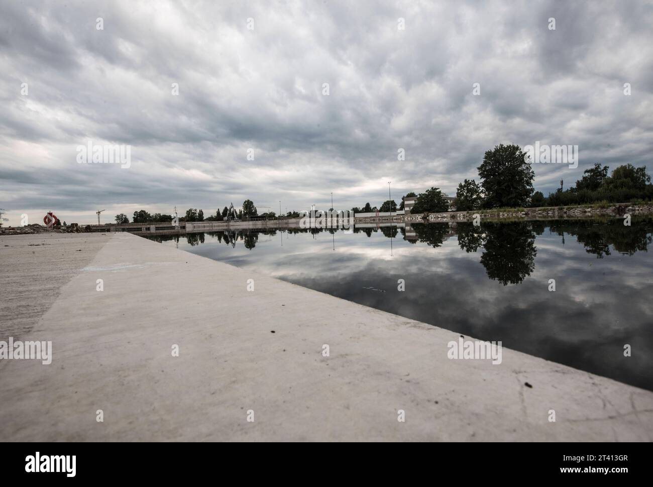 Industrial Concrete Building And Industrial Architecture For Mass ...