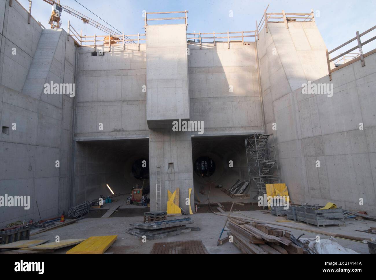 Industrieanlage beton hi-res stock photography and images - Alamy