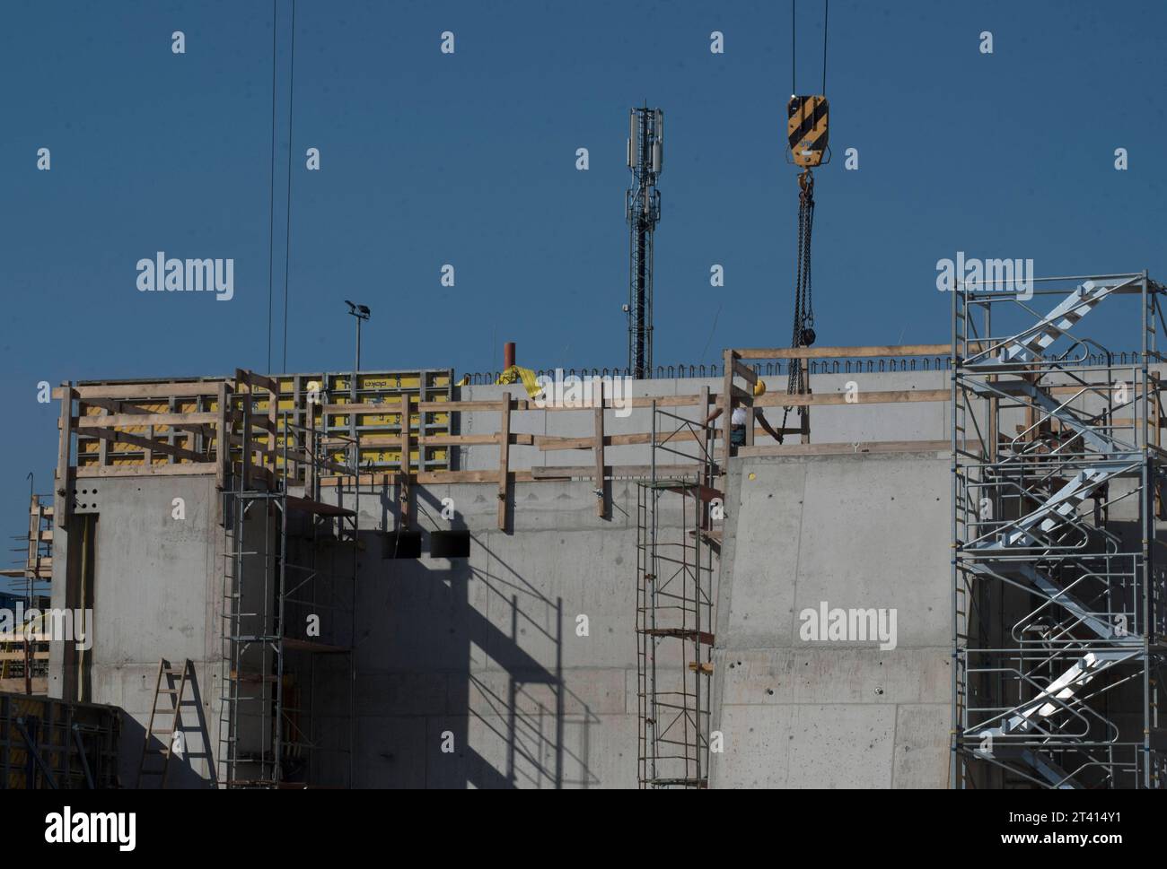 Industrieanlage beton hi-res stock photography and images - Alamy