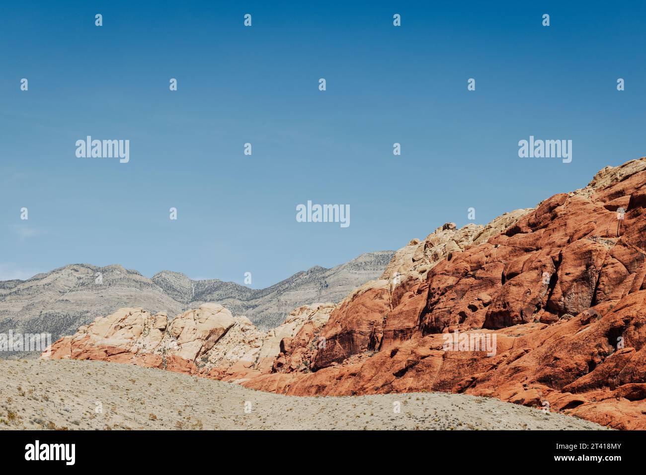 Different coloured sandstone in Red Rock Canyon National Conservation ...