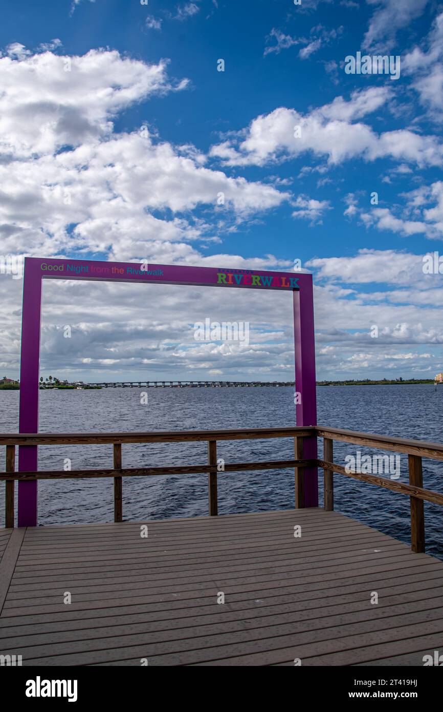 Bradenton, Florida in Manatee County. Scenes along the Bradenton ...