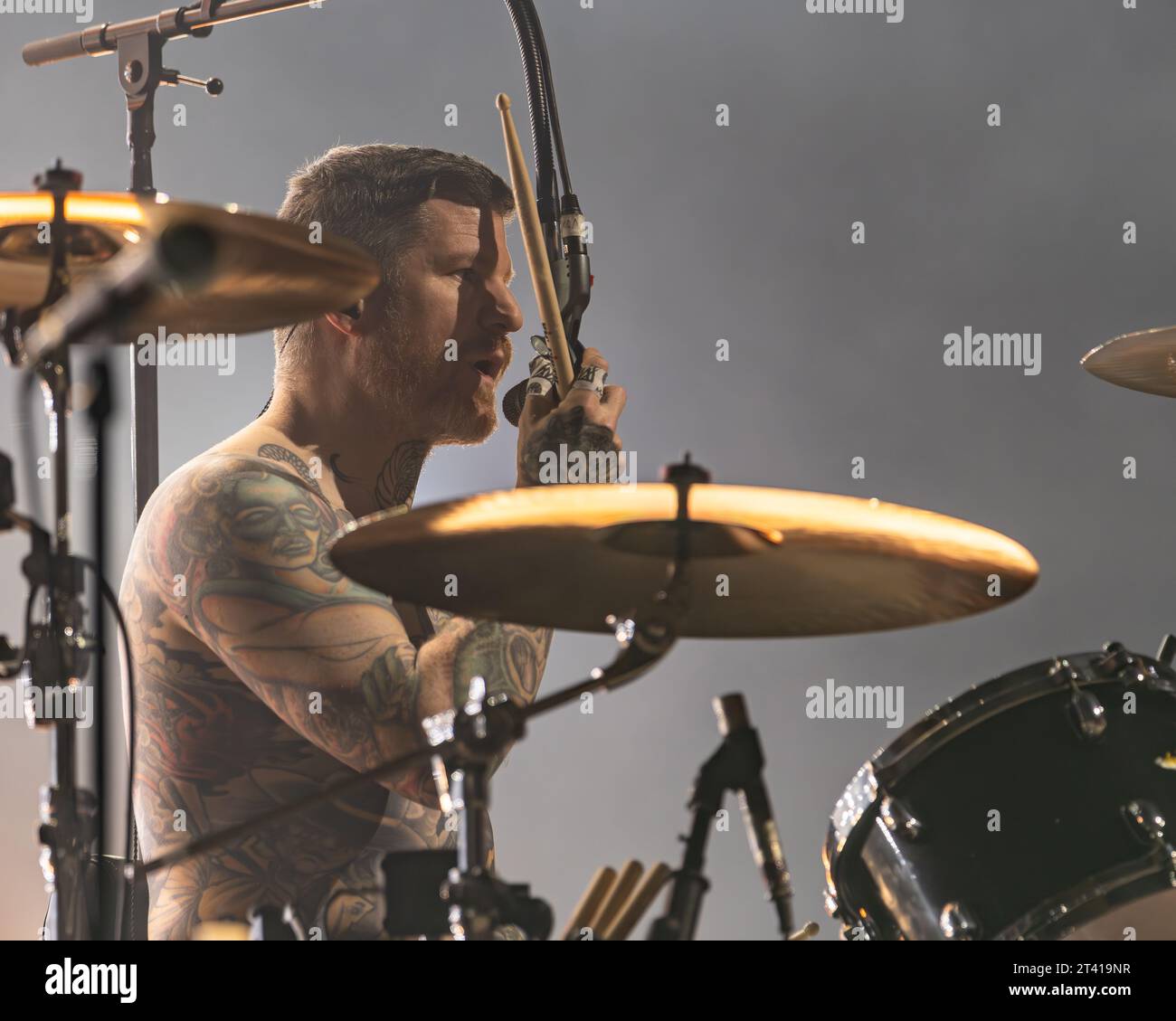 Dust drummer hi-res stock photography and images - Alamy