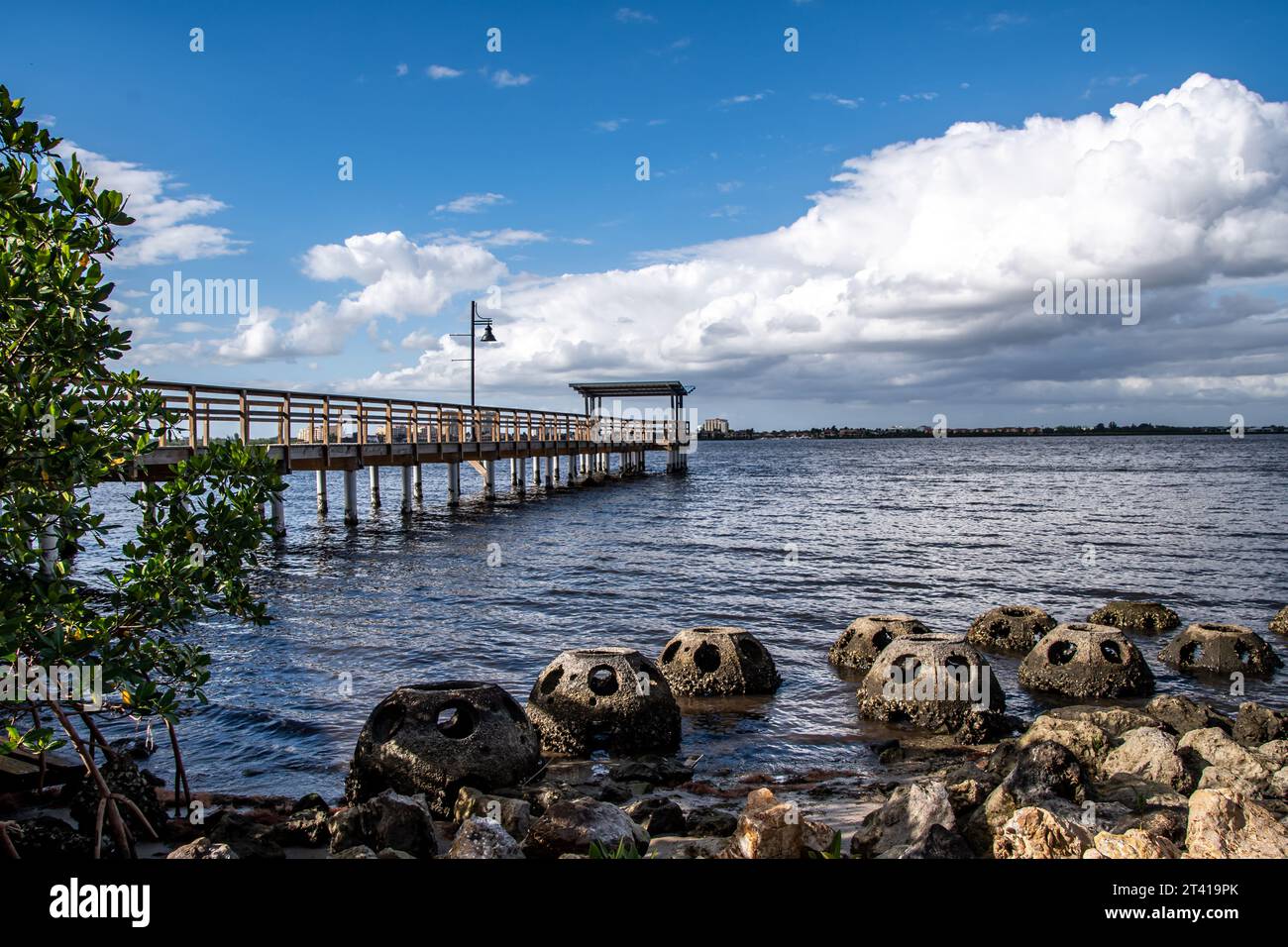 Bradenton, Florida, Manatee County-Scenes around Bradenton Riverwalk ...