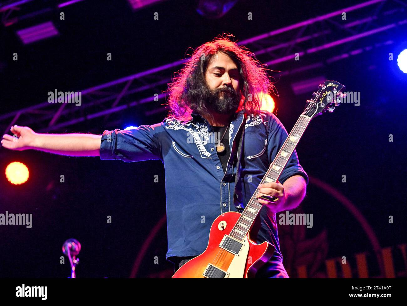 Bexhill, UK. 27th Oct, 2023. The Commoners, (Chris Medhurst (vocals ...