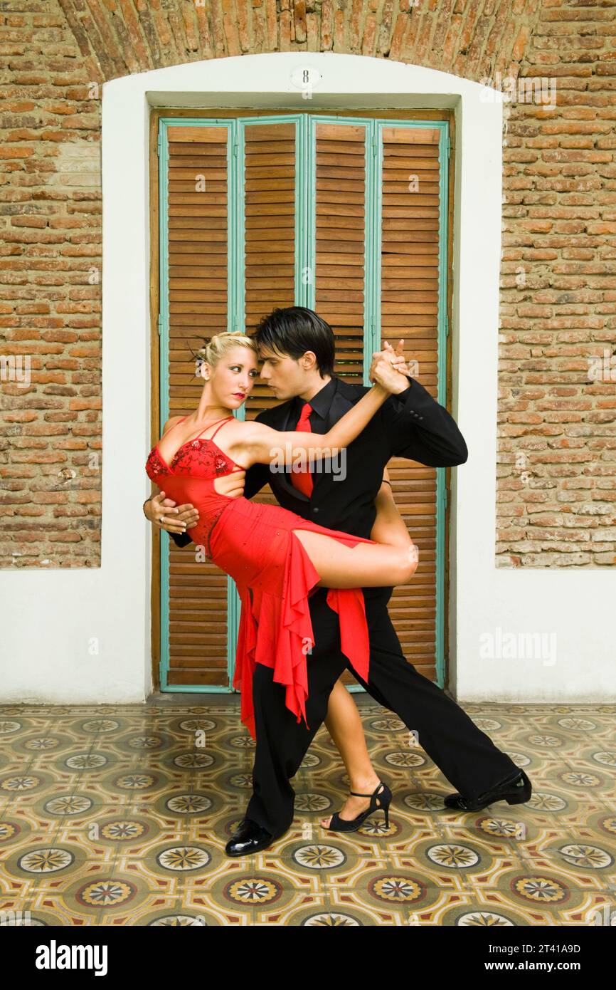Argentinian dance hi-res stock photography and images - Alamy