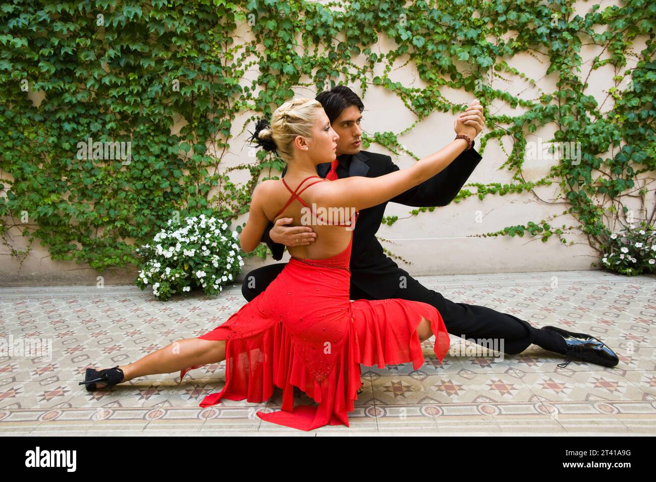 Argentinian dance hi-res stock photography and images - Alamy