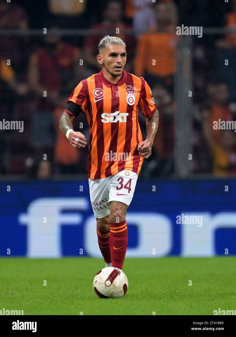 ISTANBUL - Lucas Torreira of Galatasaray during the Turkish Super Lig ...
