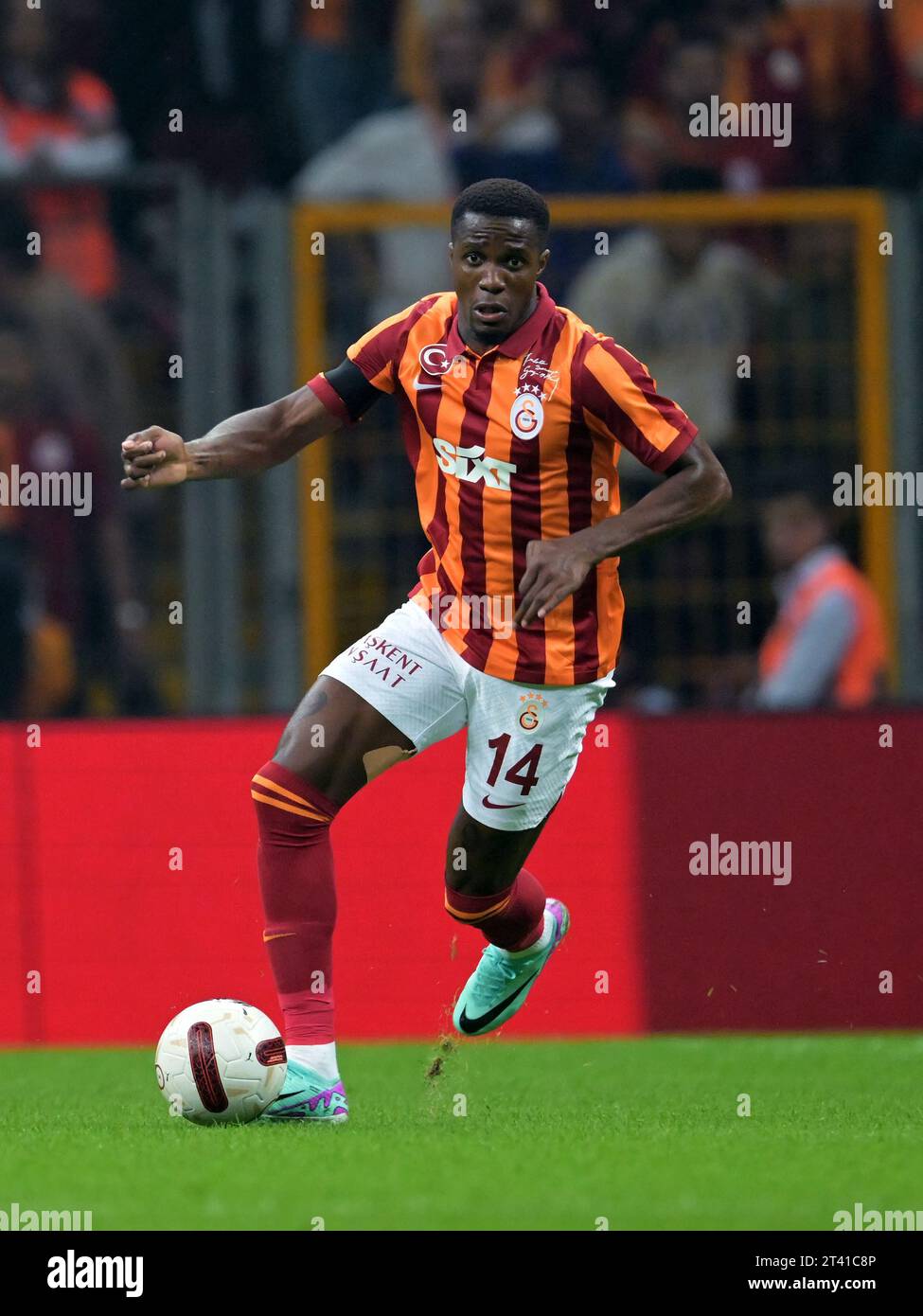 Wilfried zaha 2023 hi-res stock photography and images - Alamy