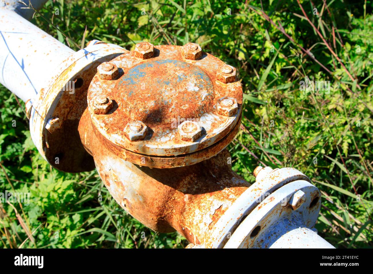 Pipe valves hi-res stock photography and images - Alamy