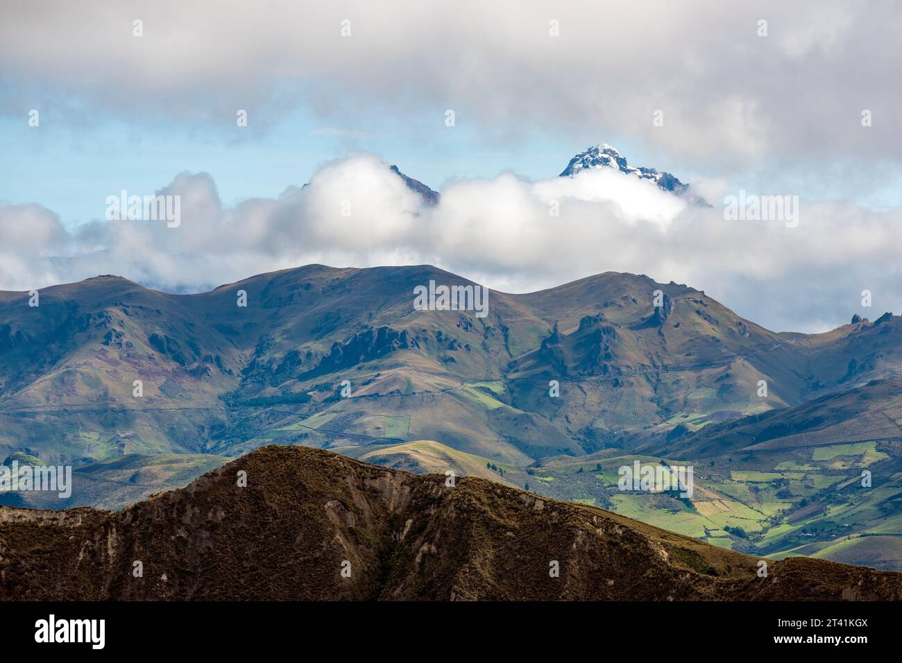 Ecuador andes hi-res stock photography and images - Alamy