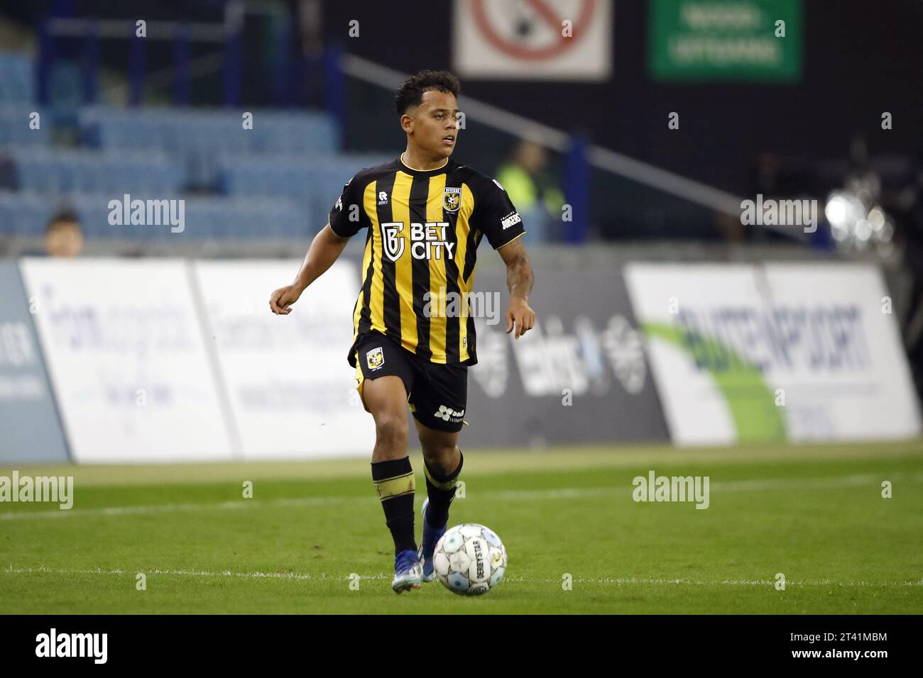 ARNHEM - Million Manhoef of Vitesse during the Dutch Eredivisie match ...