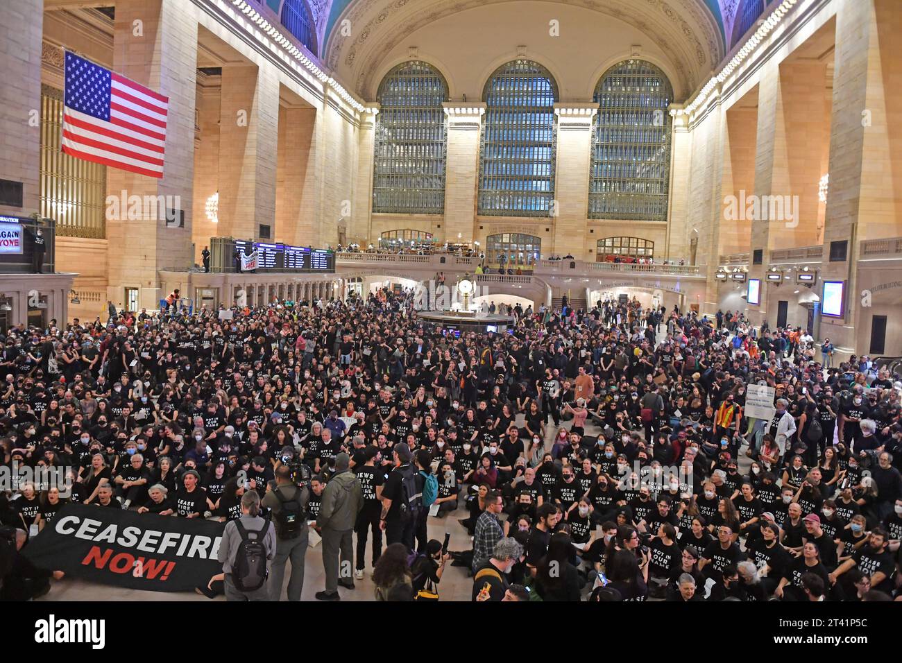 New York, New York, USA. 27th Oct, 2023. Protesters gather for a sit-in ...