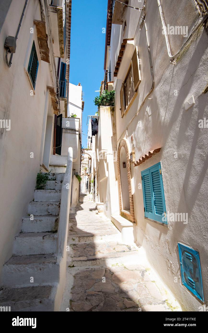 Pedestrian Street in Sperlonga - Italy Stock Photo - Alamy
