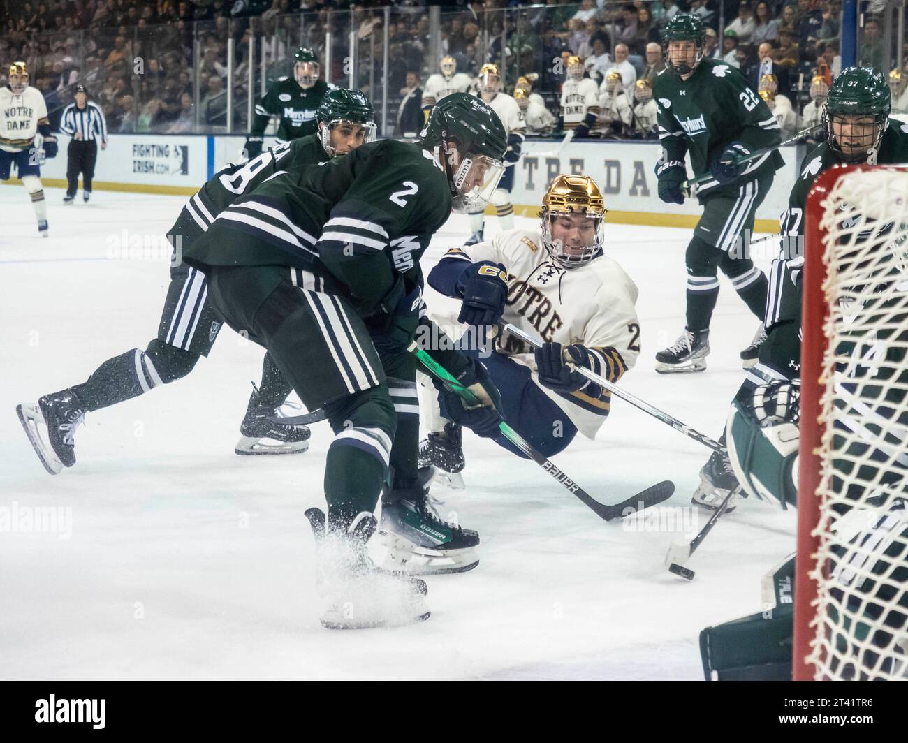 SOUTH BEND, IN - OCTOBER 27: Notre Dame Fighting Irish forward Tyler ...
