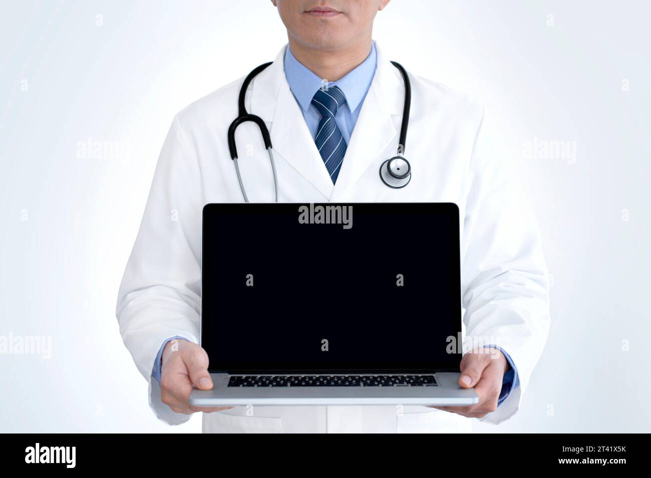 Technology man laptop hi-res stock photography and images - Alamy