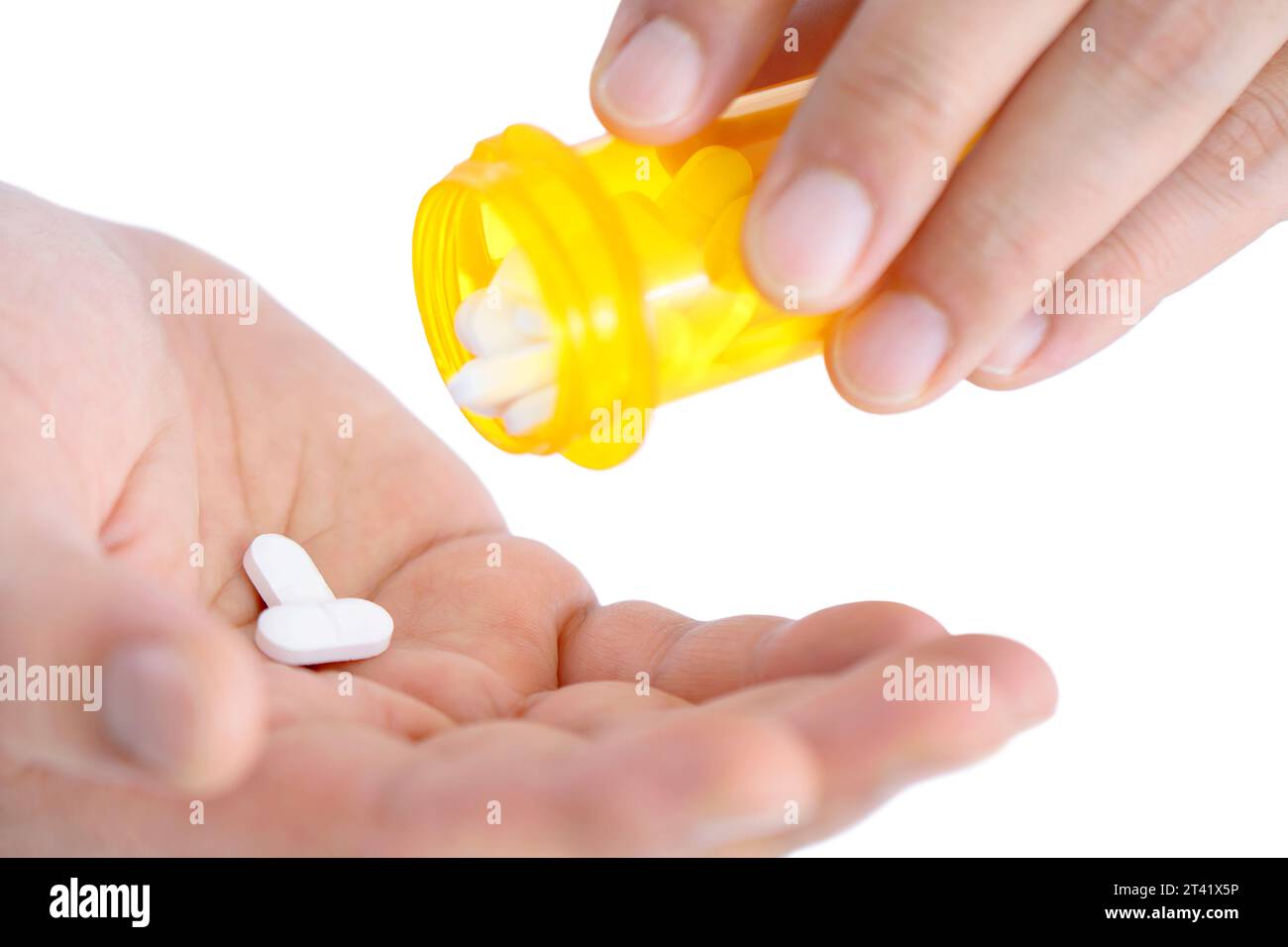 Doctor dispensing drugs Stock Photo - Alamy