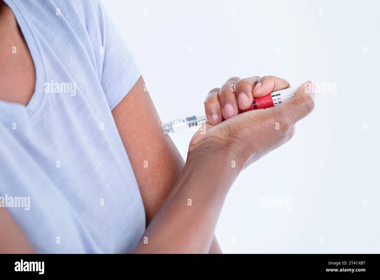 Injection woman arm self hi-res stock photography and images - Alamy