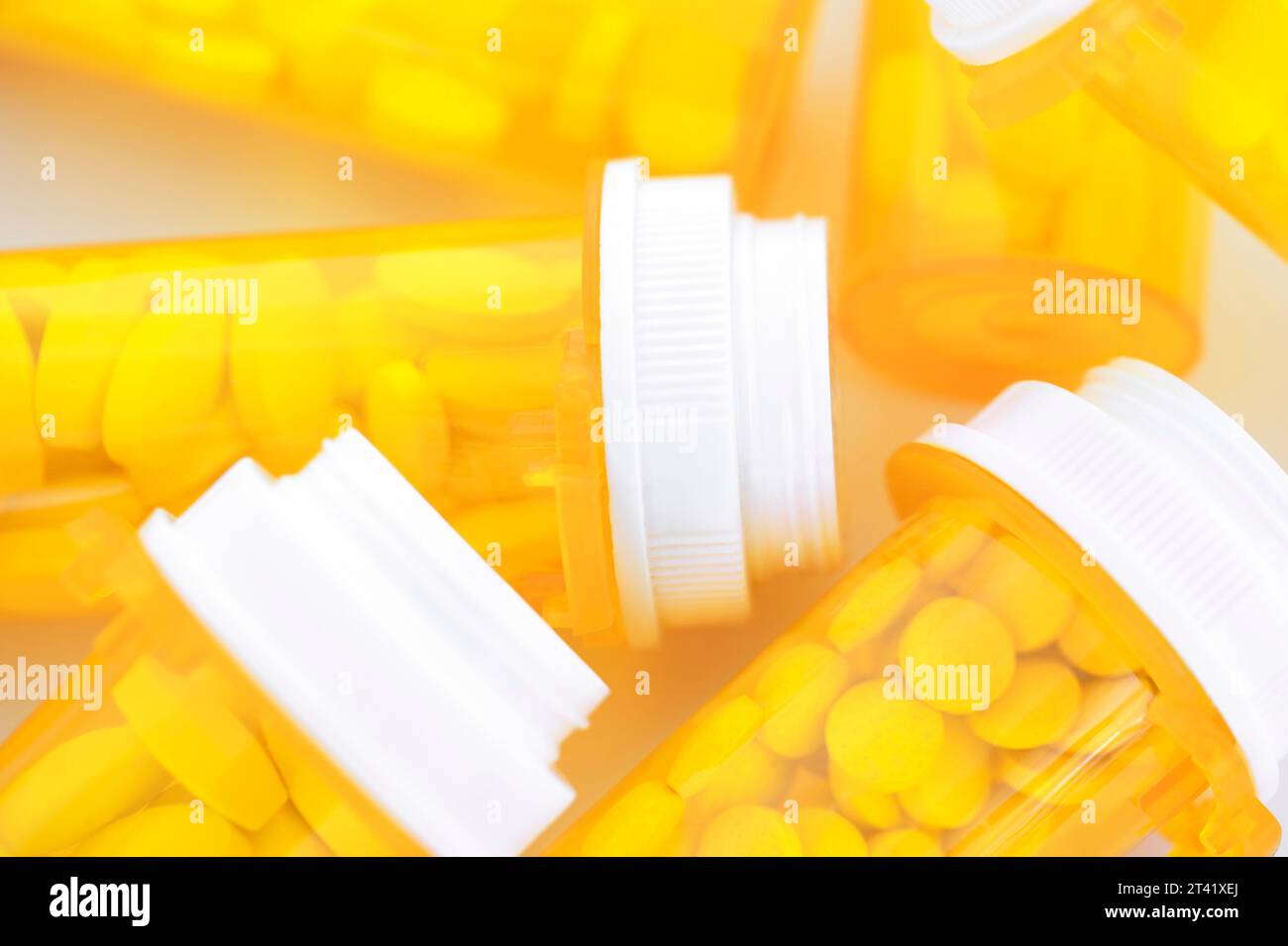 Medication bottles hi-res stock photography and images - Alamy