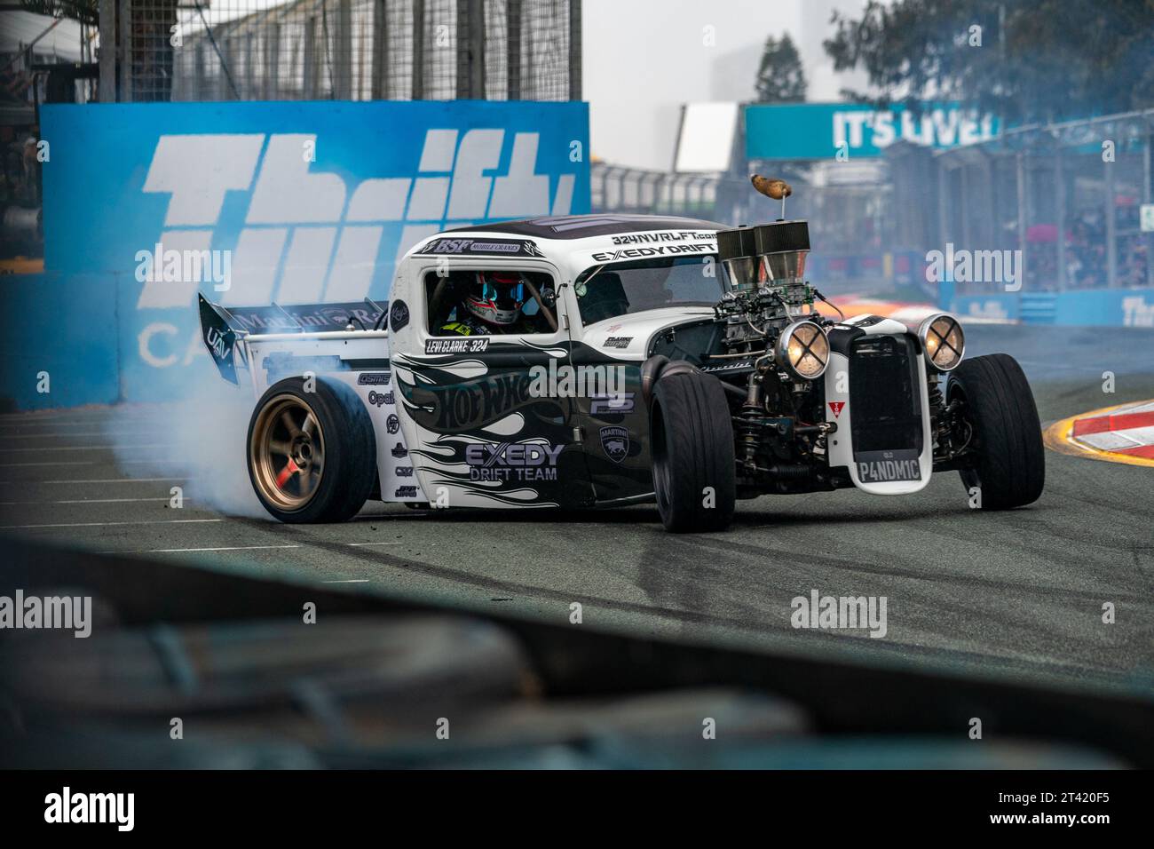 Gold Coast, Australia. 27 October, 2023. Levi Clarke slide through the ...