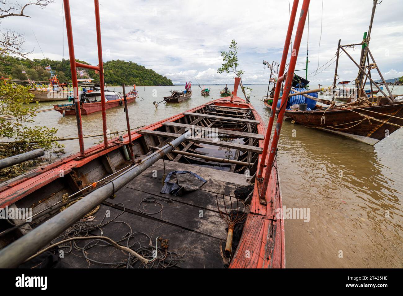 Fishing boats floating on sea hi-res stock photography and images - Alamy