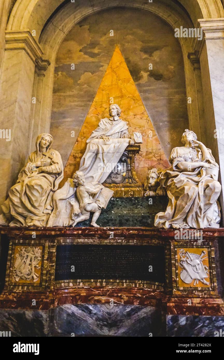 Rome city is the capital of Italy for holidays all year round, with ...
