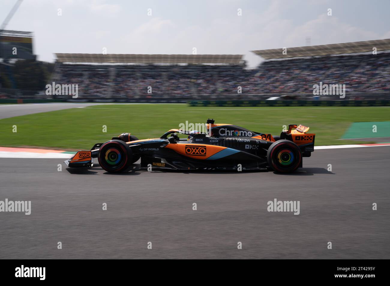 Mexico City Grand Prix, Mexico. 27th Oct, 2023. Oscar Piastri driving ...